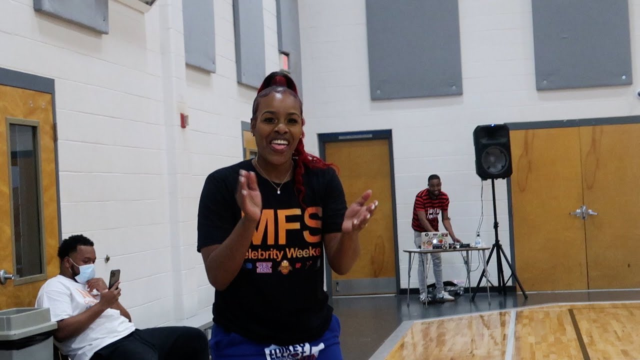 WNBA Champion Ashley Shields Half Court Shot - YouTube