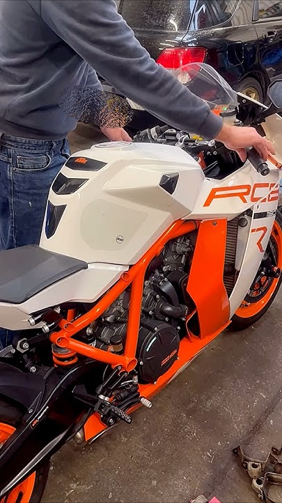 KTM RC8R 2013 STOCK Exhaust Sound (Cleaned Bike) Cold Start, Exhaust ...