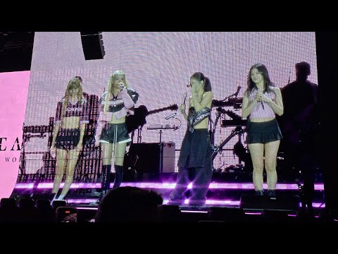 BLACKPINK 4K- APT FULL GROUP OT4 PERFORMANCE (Finale)  Deadline World Tour Fancam Toronto 7-22-25