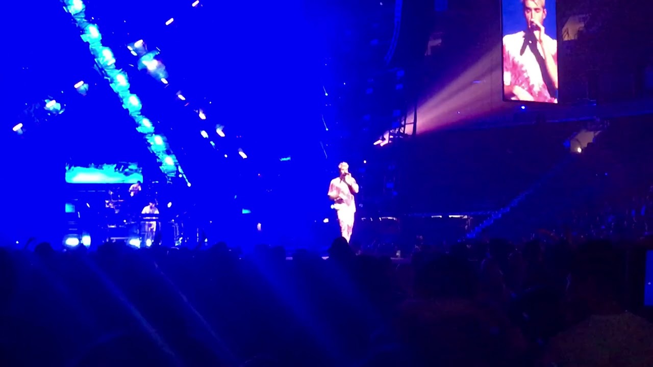Chainsmokers Concert Rogers Arena 20191206 - YouTube