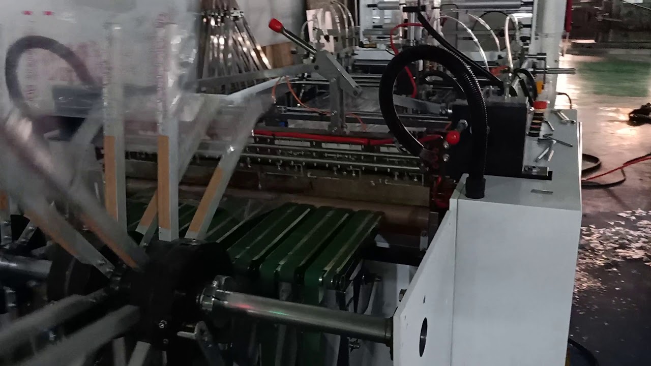 CW-800BFS WICKET BAG MAKING MACHINE (ROUND BOTTOM 180PCS/MIN) - YouTube