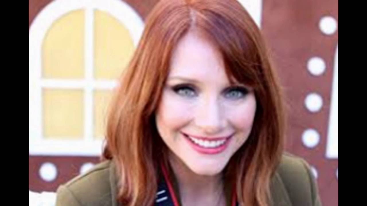 Bryce Dallas Howard is peachy in pink pencil skirt at CinemaCon - YouTube