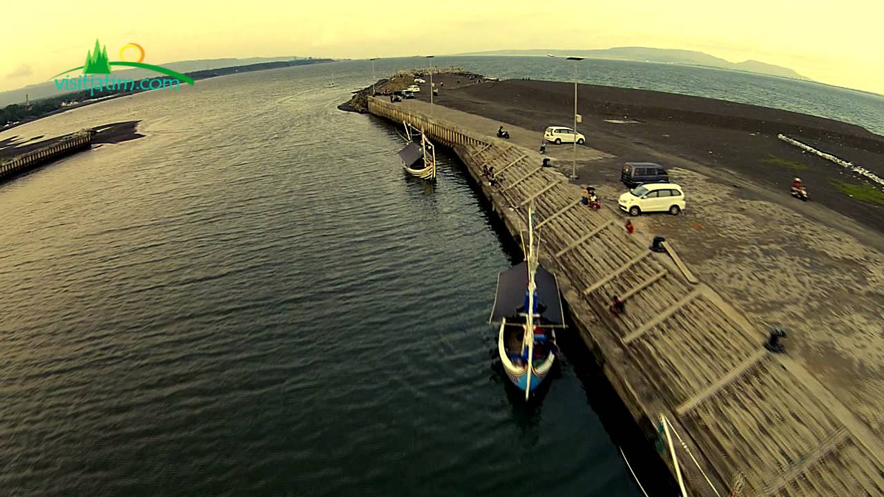Pantai Boom @banyuwangi is Wonderfull Indonesia - YouTube