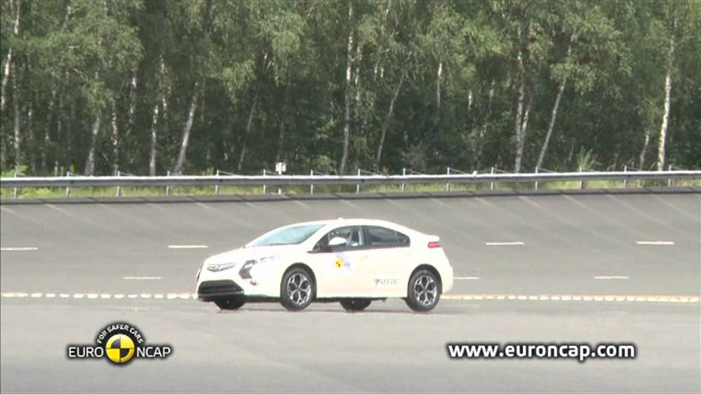Opel Ampera 2011 Euro NCAP ESC test - YouTube