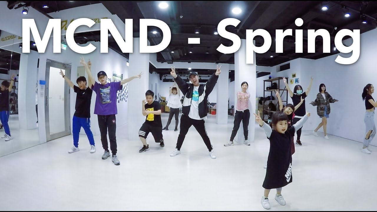 MCND - Spring / 小霖老師 (週六二班) / 新男團MCND新歌超帥！ - YouTube