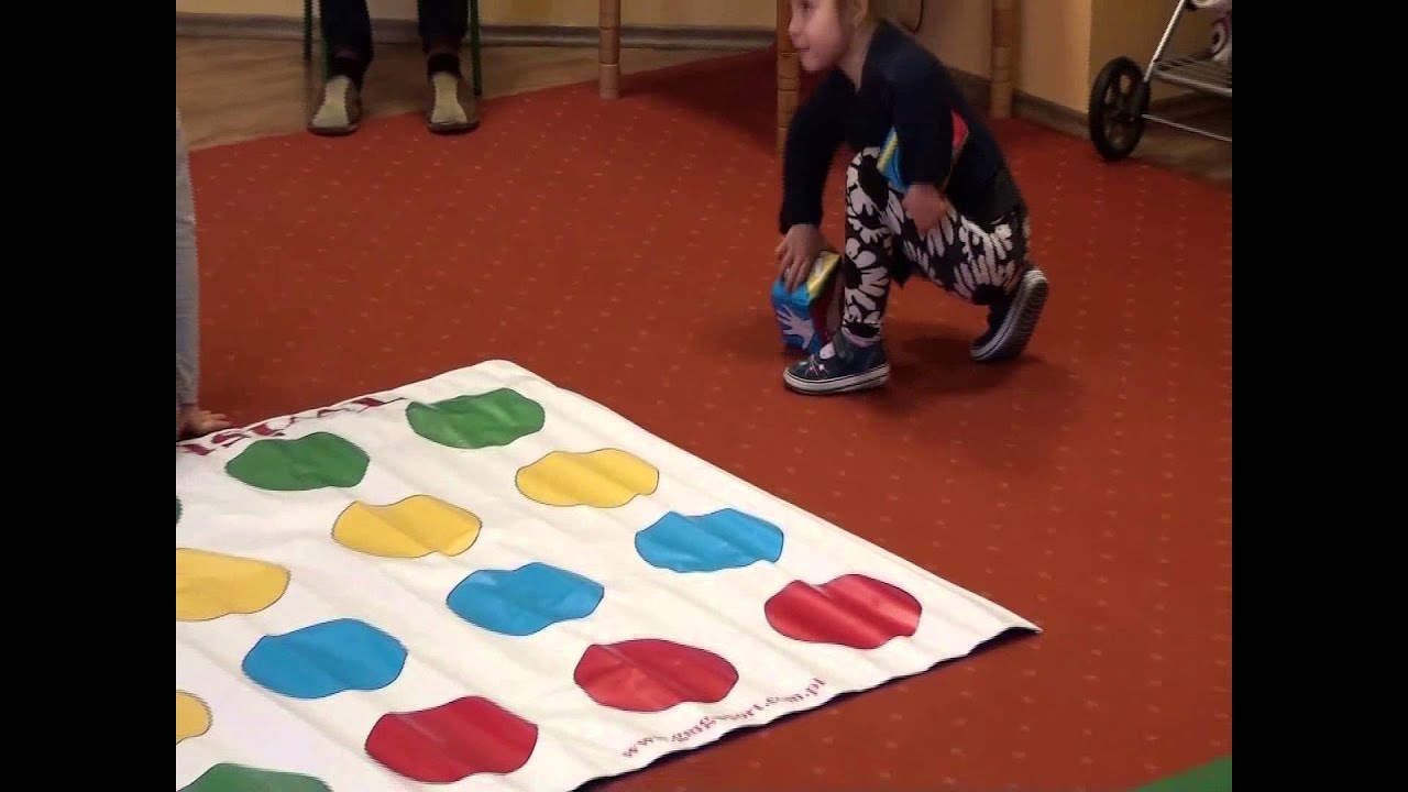 Gra TWISTER - YouTube