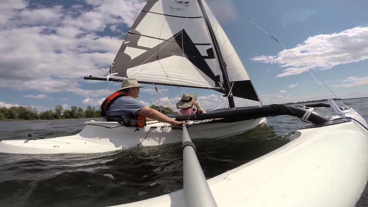 Sailing on Lake Michigan's Green Bay - YouTube