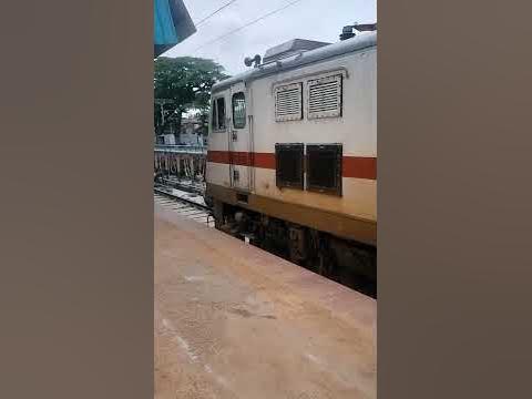 Kjm Wap-7 Doing Shunting Duty - YouTube