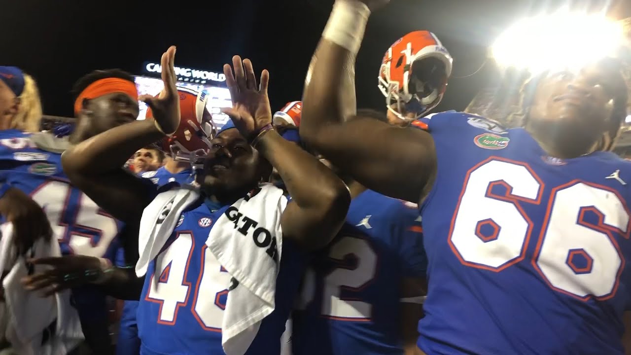 Florida Gators celebrate 24-20 win over Miami Hurricanes - YouTube