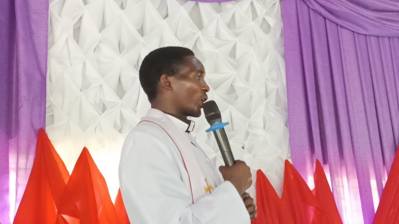 MCH. OBADIA KANDONGA AKIFUNGUA IBADA KATIKA KILELE CHA SIKUKUU YA KWAYA ...
