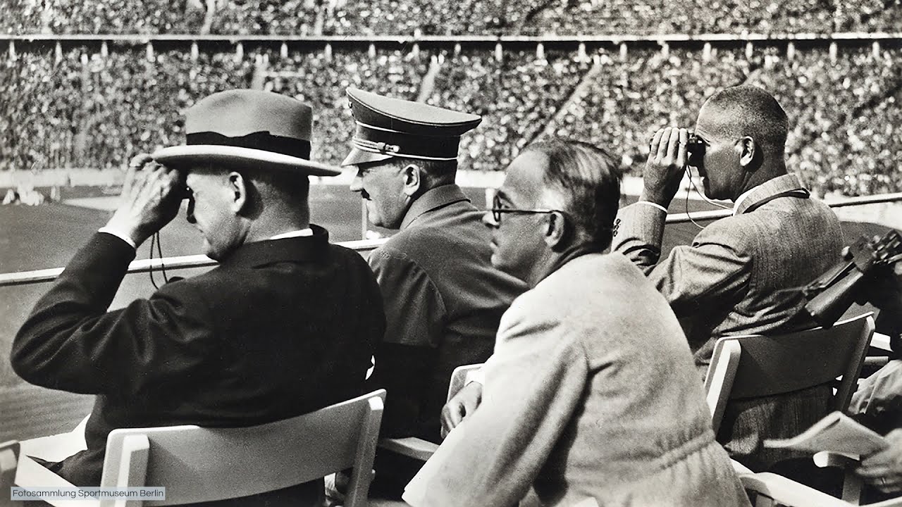 Die Ehrentribüne - YouTube