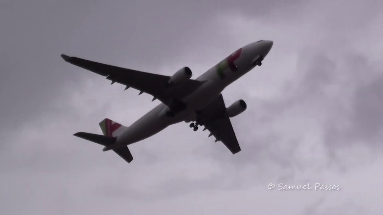 Bad weather COMPILATION - LANDING during a STORM - YouTube