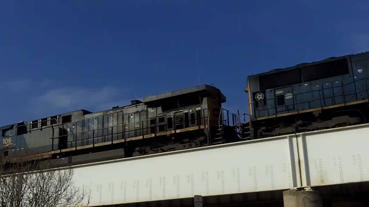 CSX EMD SD70AC & GE CW44AC Locomotives - YouTube