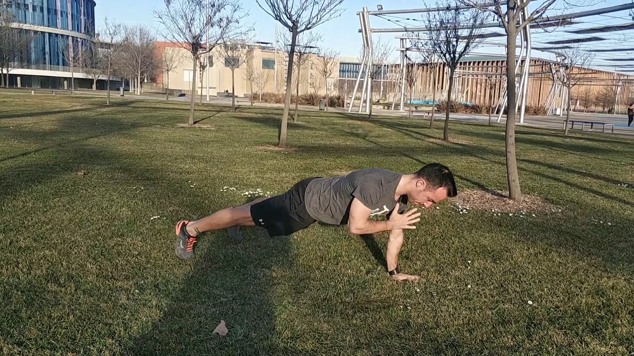 Push up con pausa a 1 br / push up with one arm isometric pause - YouTube