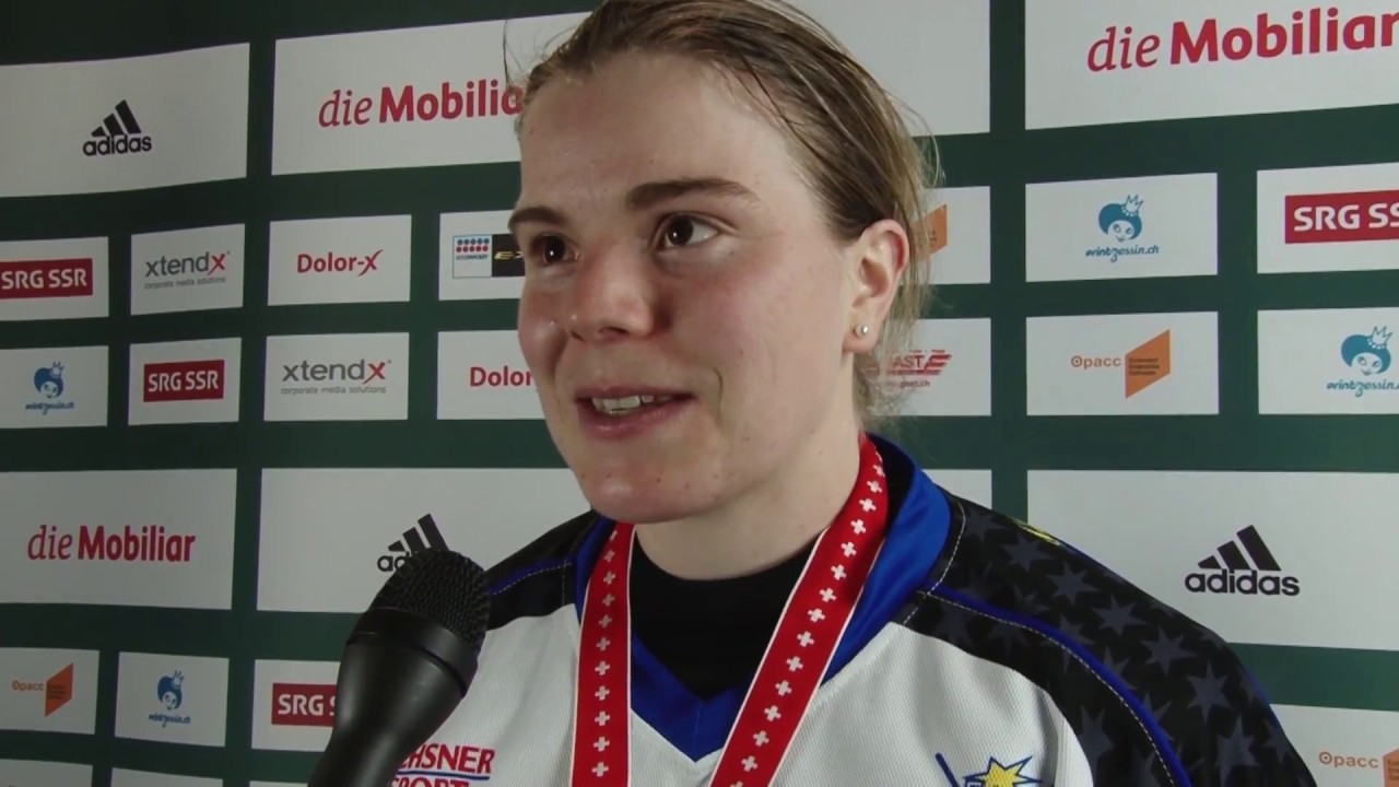 Schweizer Cup Damen - Interview mit Monika Schmid (UHC Dietlikon) - YouTube