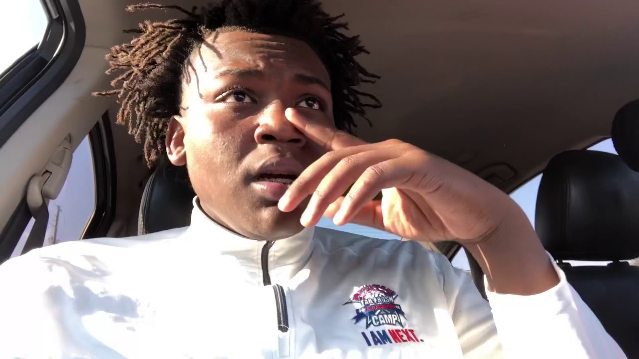 Fire cracker prank on mom/Vlog (MADE SMOKE ALARM GO OFF😂💥) - YouTube