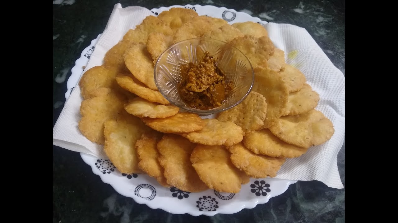 How to make Mathri / suhali at home - YouTube