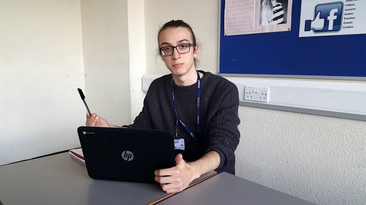 Using Google Chromebooks in the classroom - YouTube