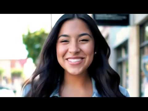 Girl farts in the street