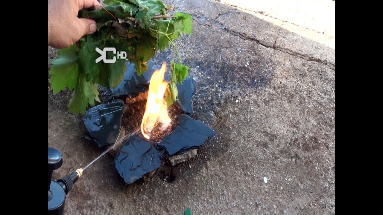 Encender fuego con agua y elaboracion Napal - YouTube