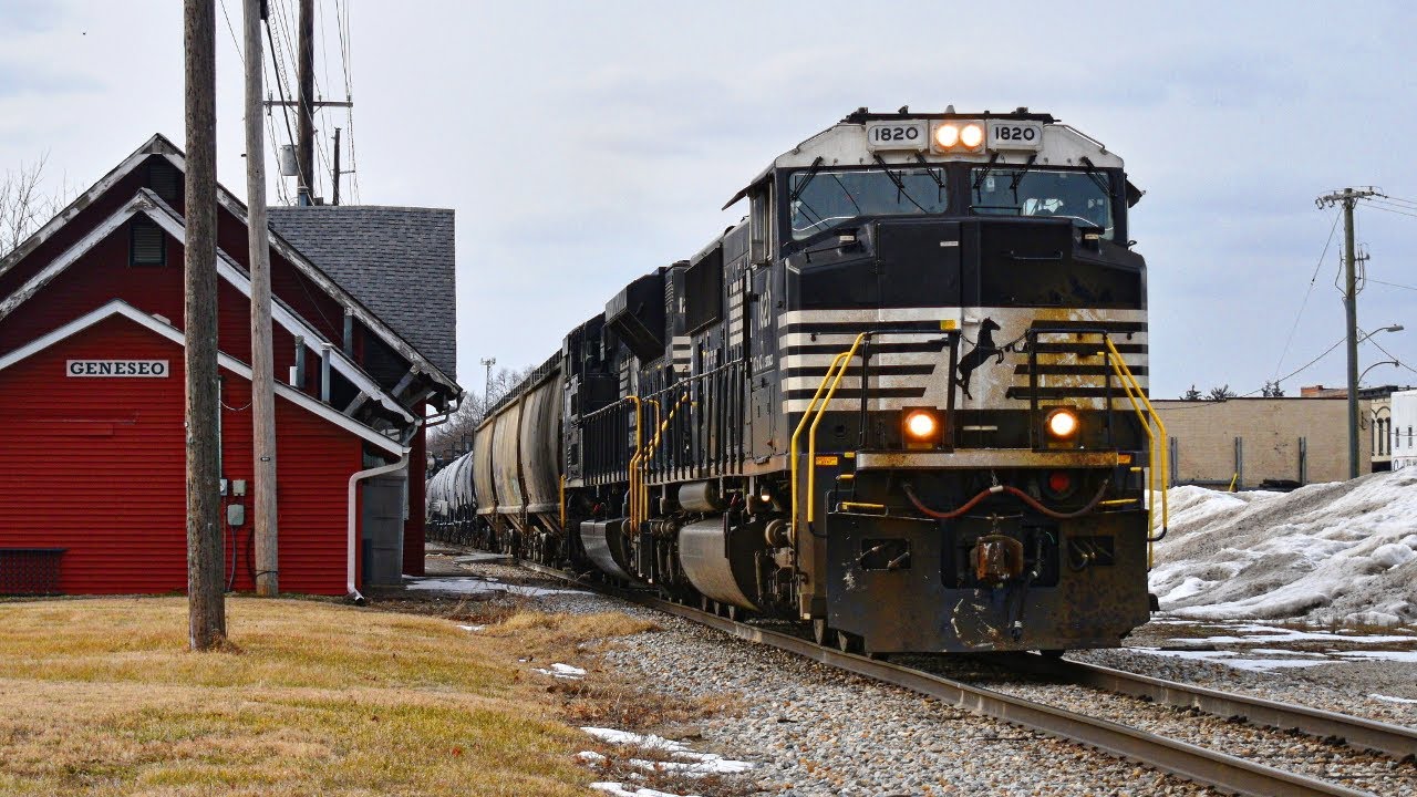 NS 1820 (SD70ACC) Leads IAIS CBBI - Geneseo, IL - YouTube