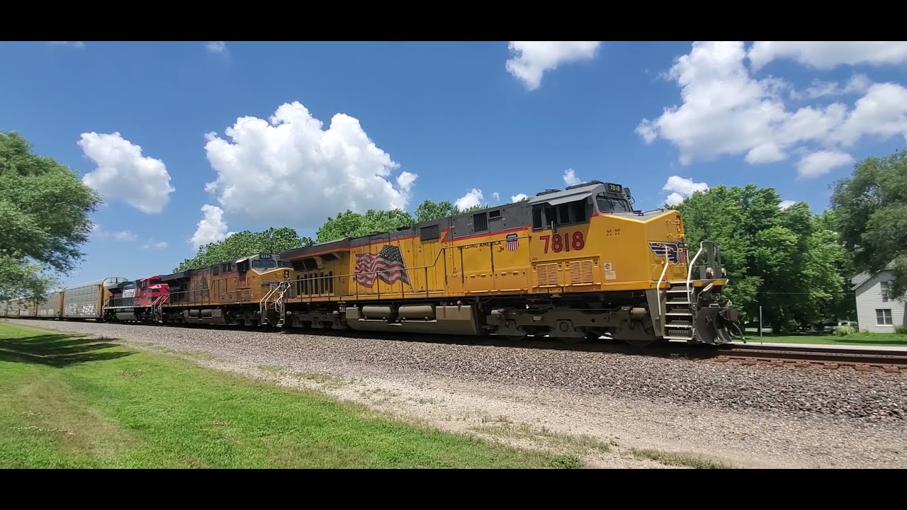 Eastbound UP 7818 & FXE 4092, Mixed Freight UP "Topeka Sub" Paxico, KS 7-8-2020 - YouTube