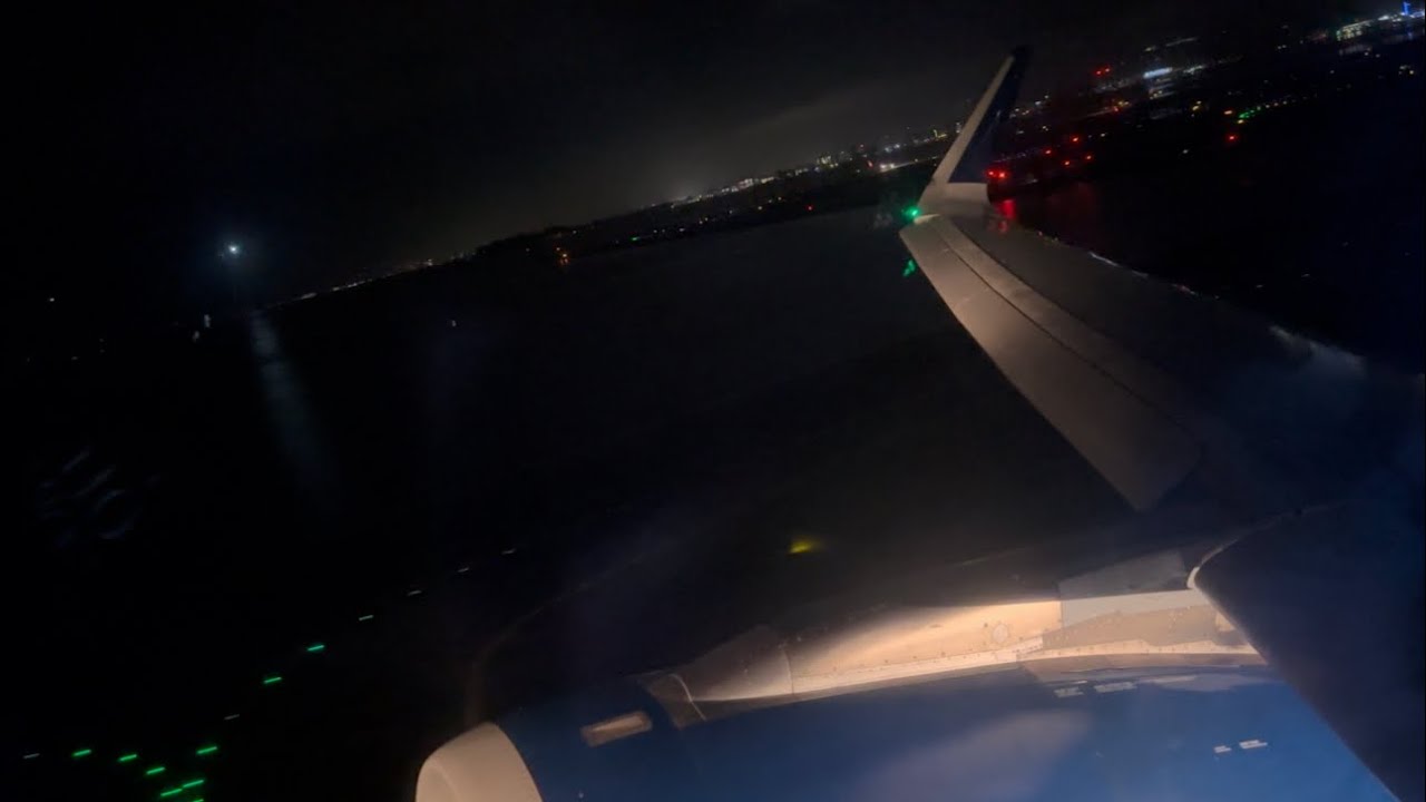 JetBlue Airbus A321 Night Takeoff San Francisco Intl. (KSFO) - YouTube