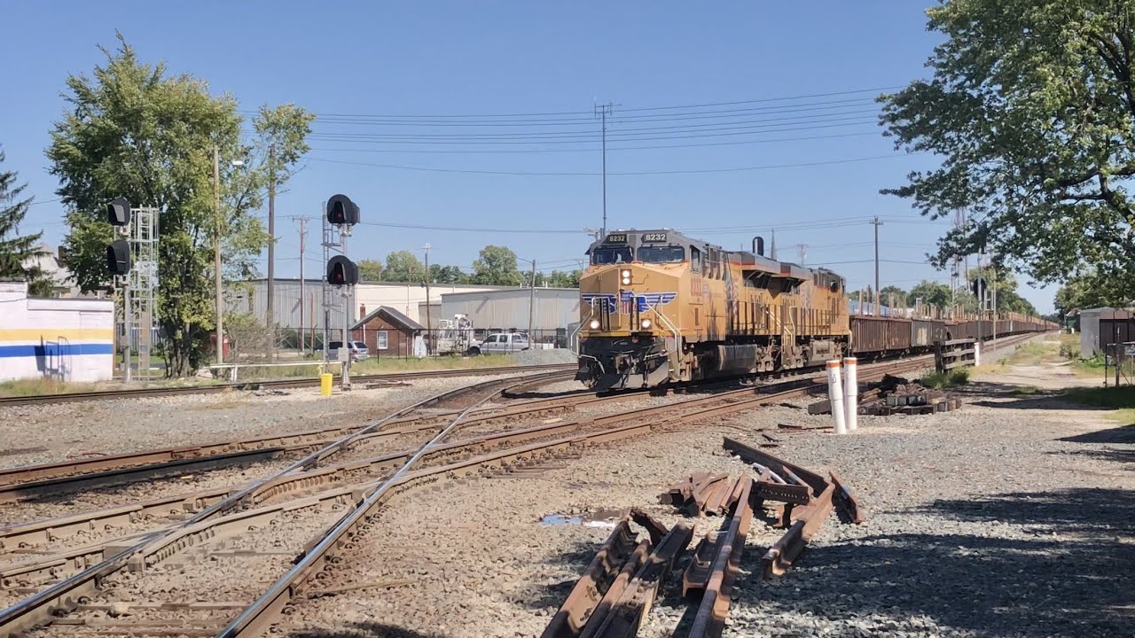 Worlds Longest Pipe Train Crossing Railroad Diamonds, Union Pacific ...