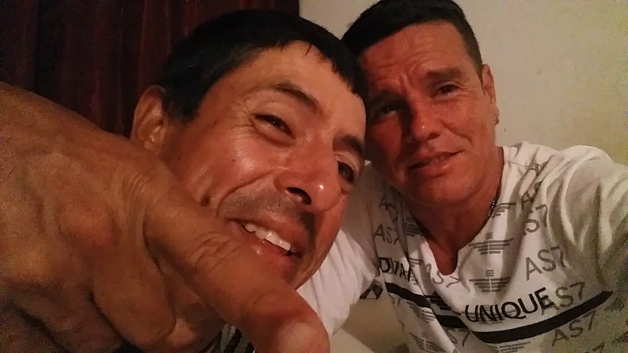 El edgar y el robert robert fajardo - YouTube