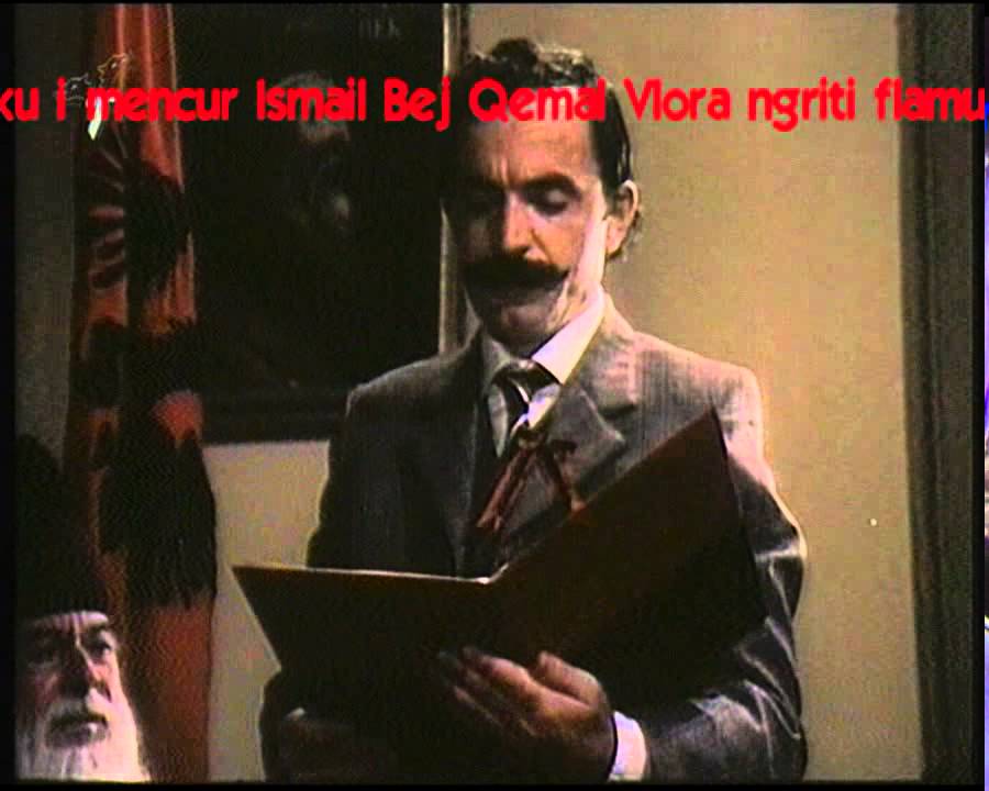 28 Nentor 1912 Dita e Pavarsise,ngritja e flamurit nga diplomati Ismail ...