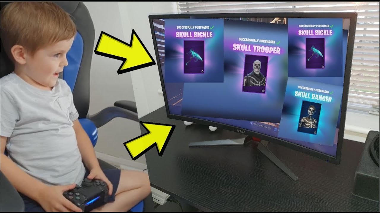 TRUMAnn Gives His 5 Year Old Kid 5,000 Vbucks To Buy NEW Halloween Set ...