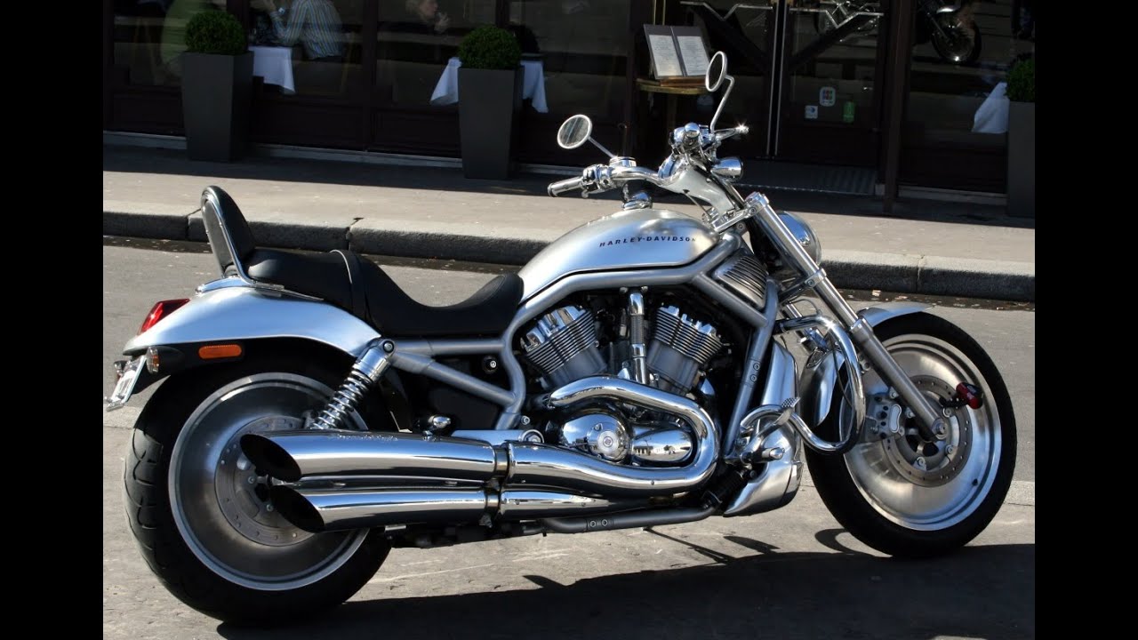 Harley Davidson V-Rod армовані гальмівні шланги HEL Performance - YouTube
