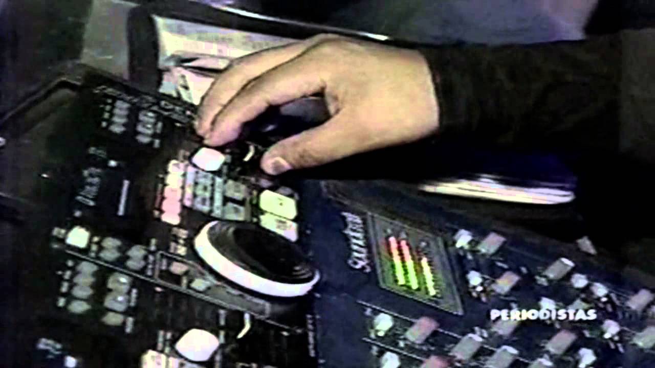 DJ VALENCIA y Los Primeros Djs Session Del Peru - YouTube