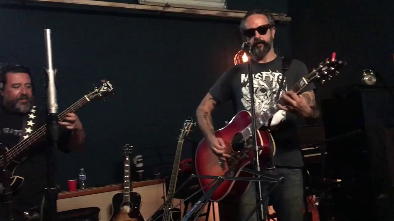 Molotov Rehearses "Puto" with Producer Sylvia Massy for MTV Unplugged ...