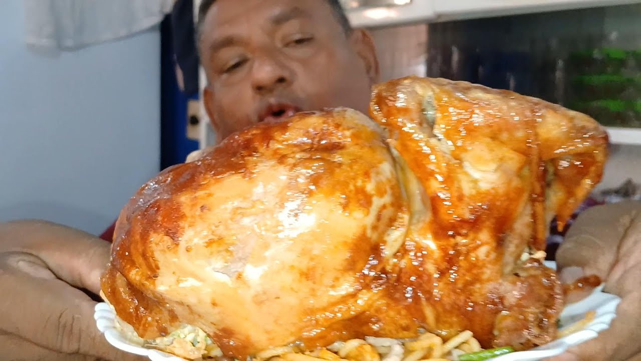 Homem Guloso Comeu Uma Banda de Frango Assado Veja Altura do Prato Dele ...