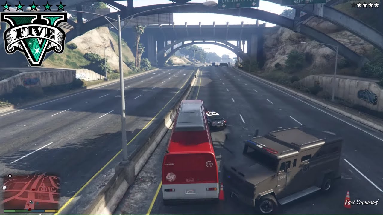 GTA 5 - BEST CAR + POLICE CHASE (BUS) - YouTube