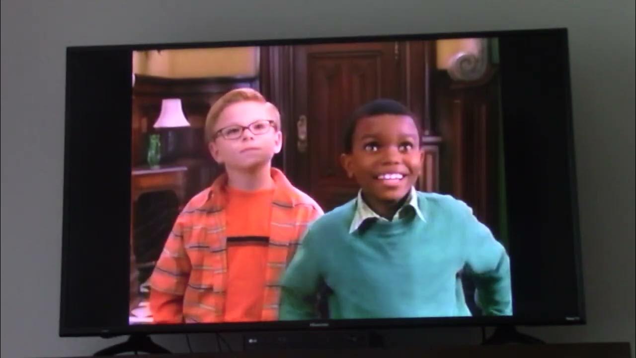 Stuart Little 2 - Flying in the House - YouTube