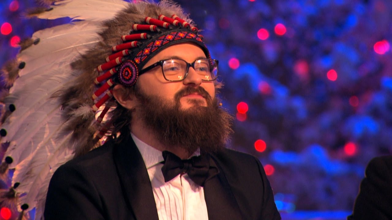 DZIDZIO наколядував мішок ковбаси та заспівав оперу італійською - YouTube