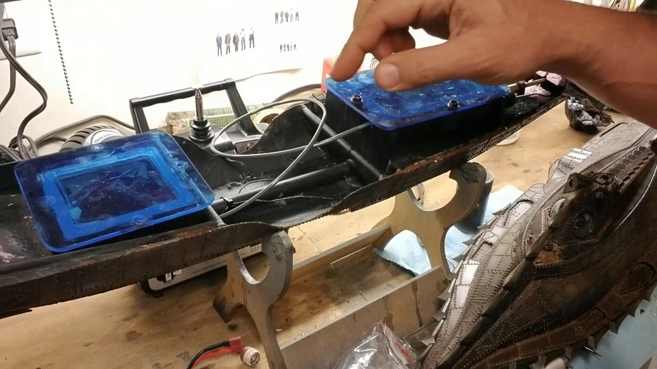 Nautilus RC surface runner refit - YouTube