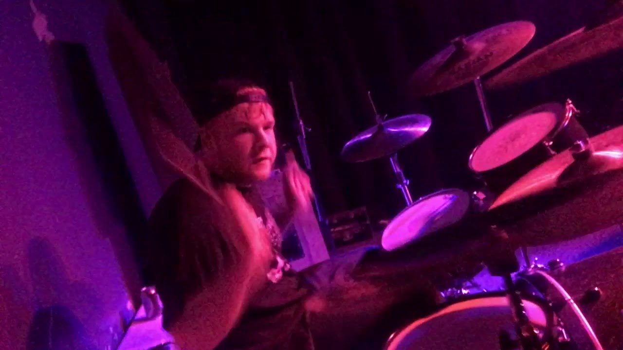 Houston & The Dirty Rats - Loner (Live Drum Cam) - YouTube
