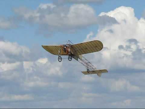 BLERIOT XI model - maiden flight - YouTube