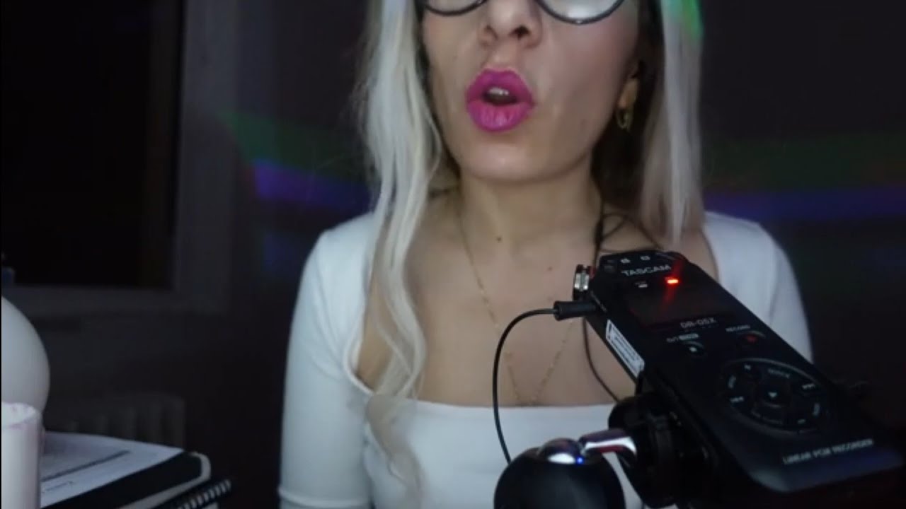 ASMR TÜRKÇE 🥰ÇOK İSTEDİĞİNİZ ÖPÜCÜK ASMR🥰ISTEKLERINIZE DEVAM EDIYORUM ...