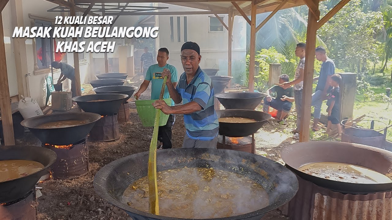 DIBILANG PRINDAVAN ?! LIHAT CARA PROSES MASAK KUAH BEULANGONGNYA. - YouTube