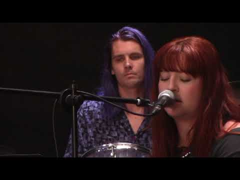 Isaac Lloyd performs Lovesong - Danman Kids Concert March 2018 - YouTube