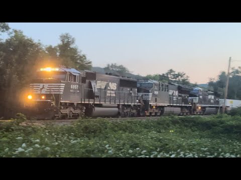 NS 6957 leads a late evening 264 - YouTube