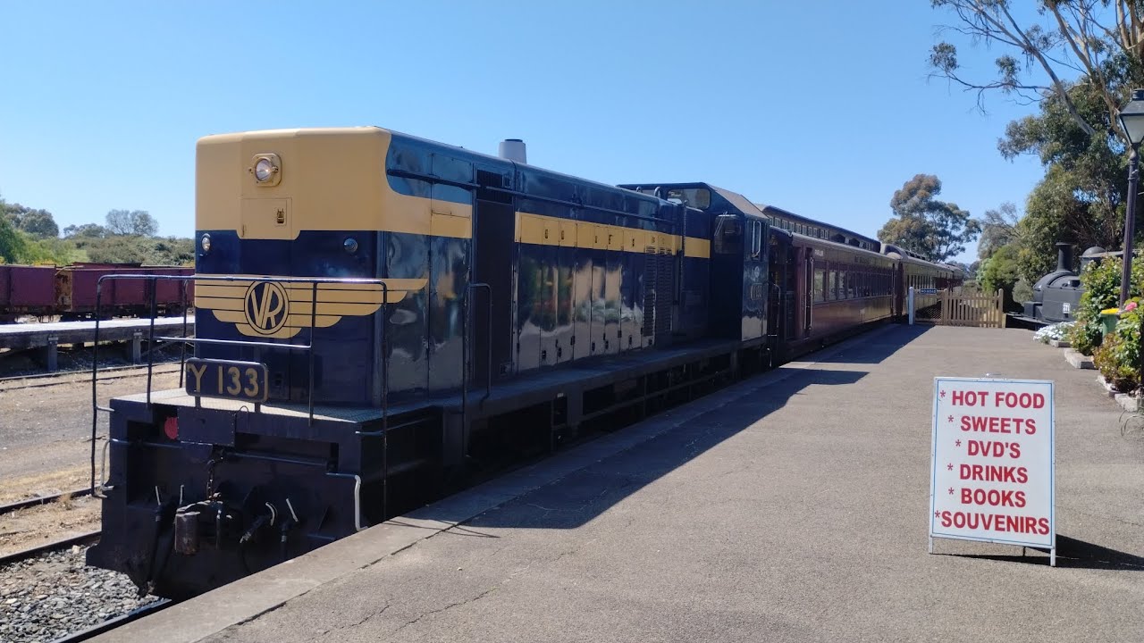 Y133 at Maldon station - YouTube