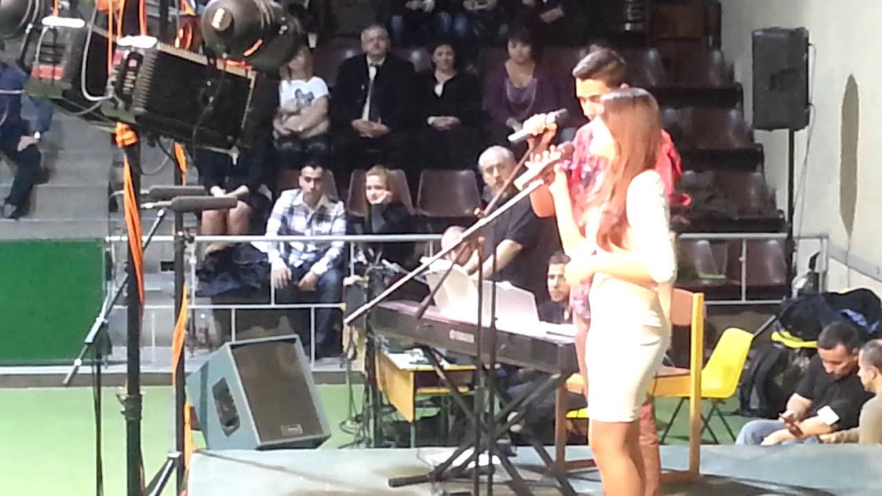 Berki Laura és Sallai László ( 2012 szalagavato ) - YouTube