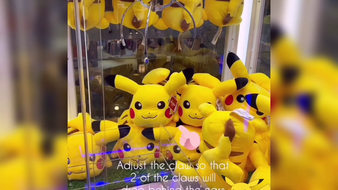Pikachu Claw Machine Win - YouTube
