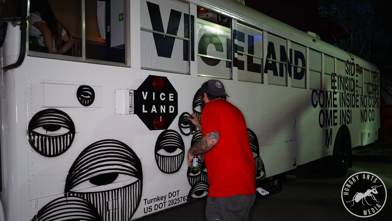 I Don't Think God Gives A $h!t About Graffiti (Ahol Sniffs Glue ...