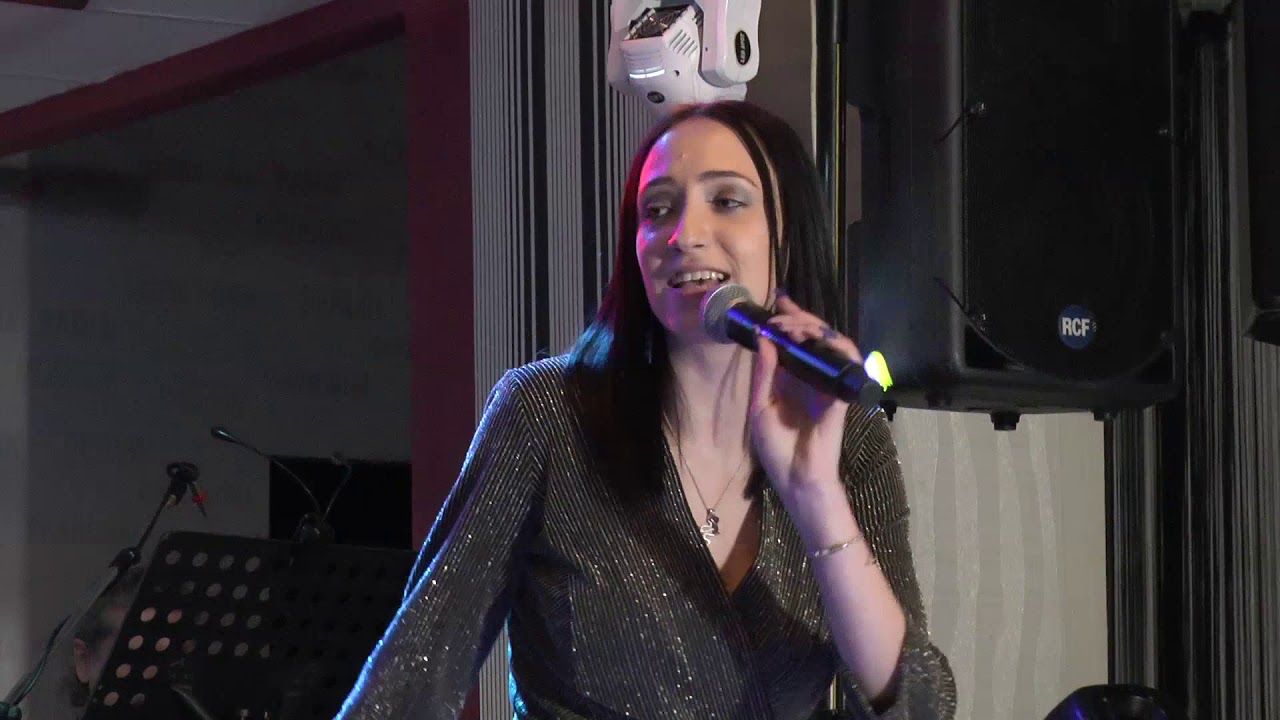 Formatie nunta Refren Targoviste - Catalina Stroe - Colaj Latino ☎ 0723 ...